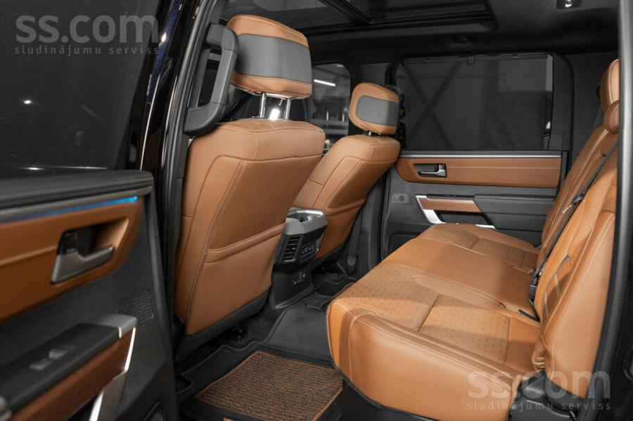 Melns Toyota Tundra 2024 Rīga, ar dzinēja tilpumu 3.50 L un nobraukumu 20 tūkst. km par 73000 €, foto 13 vietnē AUTOMOTO.COM.LV