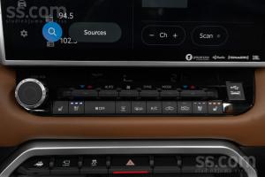 Melns Toyota Tundra 2024 Rīga, ar dzinēja tilpumu 3.50 L un nobraukumu 20 tūkst. km par 73000 €, foto 26 vietnē AUTOMOTO.COM.LV
