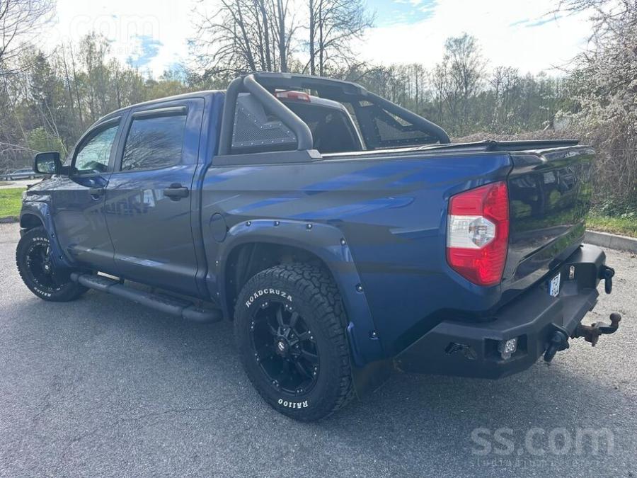 Blue Toyota Tundra 2014 in Riga, with an engine capacity of 5.70 L and mileage of 199 thousand km for 20900 €, photo 6 on AUTOMOTO.COM.LV