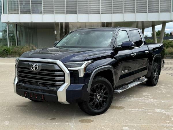 Blue Toyota Tundra 2023 in Vilnius, with an engine capacity of 3.45 L and mileage of 31 thousand km for 54900 €, photo 1 on AUTOMOTO.COM.LV