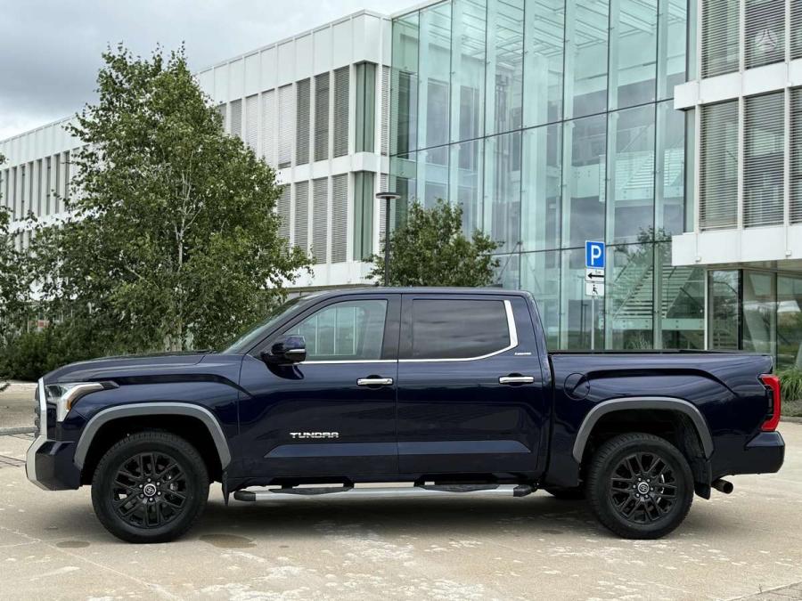 Zils Toyota Tundra 2023 Viļņa, ar dzinēja tilpumu 3.45 L un nobraukumu 31 tūkst. km par 54900 €, foto 4 vietnē AUTOMOTO.COM.LV