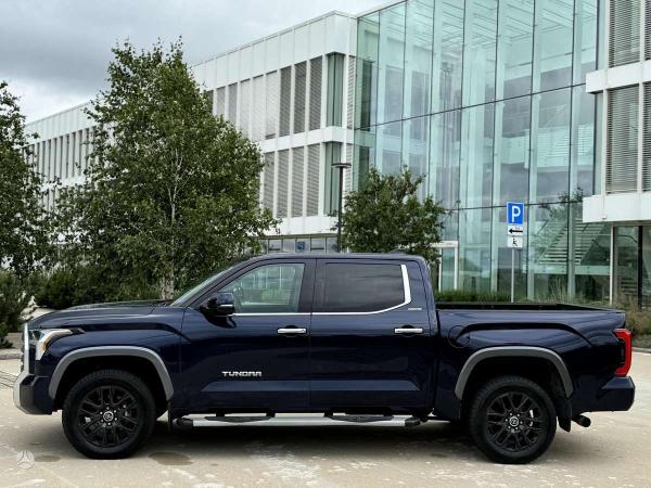 Blue Toyota Tundra 2023 in Vilnius, with an engine capacity of 3.45 L and mileage of 31 thousand km for 54900 €, photo 4 on AUTOMOTO.COM.LV