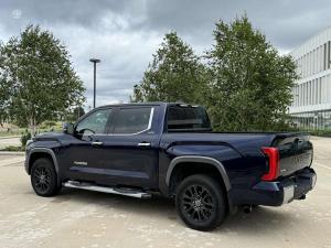 Zils Toyota Tundra 2023 Viļņa, ar dzinēja tilpumu 3.45 L un nobraukumu 31 tūkst. km par 54900 €, foto 6 vietnē AUTOMOTO.COM.LV