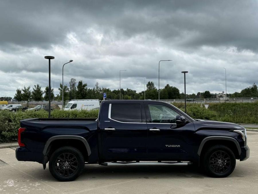 Zils Toyota Tundra 2023 Viļņa, ar dzinēja tilpumu 3.45 L un nobraukumu 31 tūkst. km par 54900 €, foto 14 vietnē AUTOMOTO.COM.LV