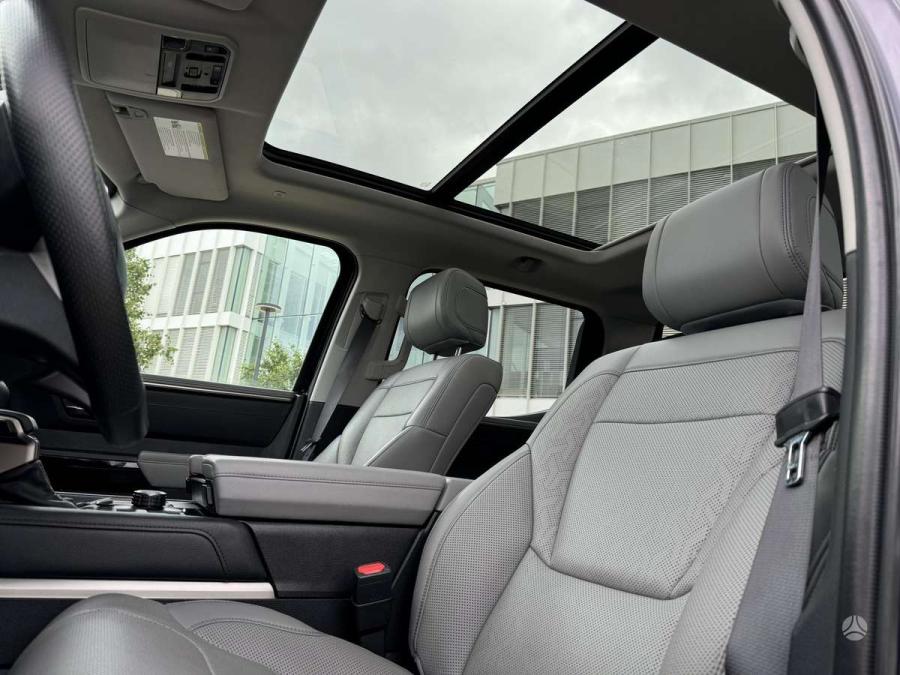 Zils Toyota Tundra 2023 Viļņa, ar dzinēja tilpumu 3.45 L un nobraukumu 31 tūkst. km par 54900 €, foto 21 vietnē AUTOMOTO.COM.LV
