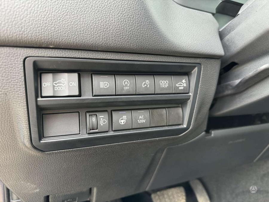 Zils Toyota Tundra 2023 Viļņa, ar dzinēja tilpumu 3.45 L un nobraukumu 31 tūkst. km par 54900 €, foto 24 vietnē AUTOMOTO.COM.LV