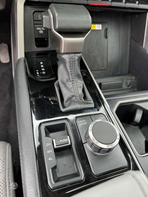 Zils Toyota Tundra 2023 Viļņa, ar dzinēja tilpumu 3.45 L un nobraukumu 31 tūkst. km par 54900 €, foto 28 vietnē AUTOMOTO.COM.LV