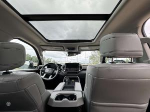 Zils Toyota Tundra 2023 Viļņa, ar dzinēja tilpumu 3.45 L un nobraukumu 31 tūkst. km par 54900 €, foto 30 vietnē AUTOMOTO.COM.LV