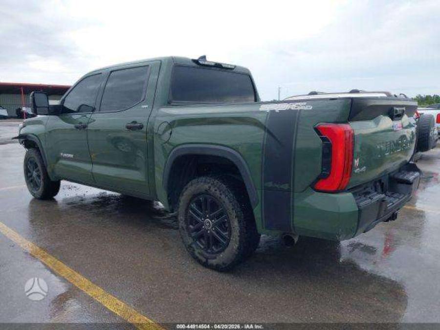 Green Toyota Tundra 2022 in Klaipeda, with an engine capacity of 3.45 L and mileage of 62 thousand km for 18995 €, photo 4 on AUTOMOTO.COM.LV