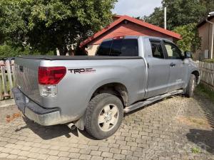 Grey Toyota Tundra 2010 in Ogre, with an engine capacity of 5.70 L and mileage of 248 thousand km for 18000 €, photo 5 on AUTOMOTO.COM.LV