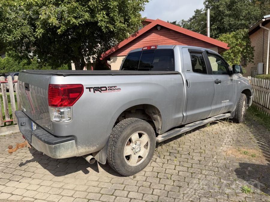 Grey Toyota Tundra 2010 in Ogre, with an engine capacity of 5.70 L and mileage of 248 thousand km for 18000 €, photo 5 on AUTOMOTO.COM.LV
