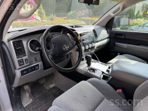 Grey Toyota Tundra 2010 in Ogre, with an engine capacity of 5.70 L and mileage of 248 thousand km for 18000 €, photo 6 on AUTOMOTO.COM.LV
