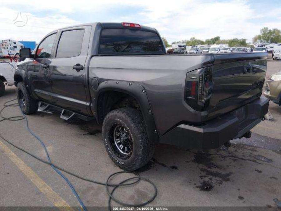 Grey Toyota Tundra 2016 in Klaipeda, with an engine capacity of 5.66 L and mileage of 195 thousand km for 9995 €, photo 4 on AUTOMOTO.COM.LV