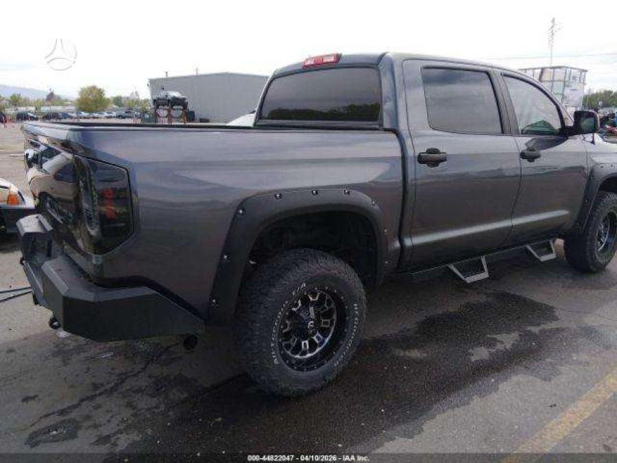Grey Toyota Tundra 2016 in Klaipeda, with an engine capacity of 5.66 L and mileage of 195 thousand km for 9995 €, photo 5 on AUTOMOTO.COM.LV