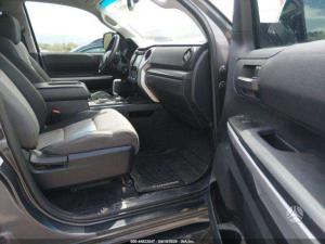 Grey Toyota Tundra 2016 in Klaipeda, with an engine capacity of 5.66 L and mileage of 195 thousand km for 9995 €, photo 6 on AUTOMOTO.COM.LV