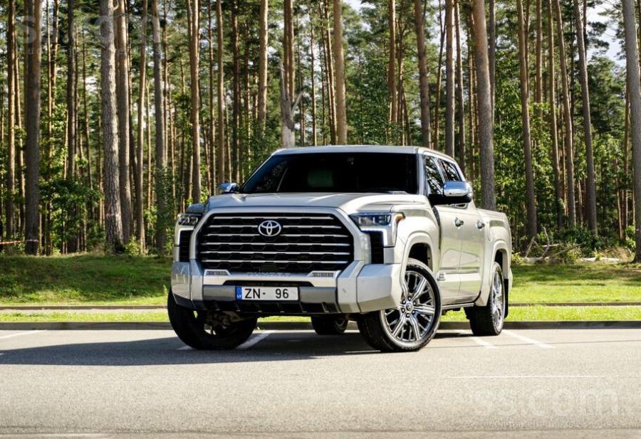 Pelēks Toyota Tundra 2022 Rīga, ar dzinēja tilpumu 3.50 L un nobraukumu 79 tūkst. km par 77190 €, foto 1 vietnē AUTOMOTO.COM.LV