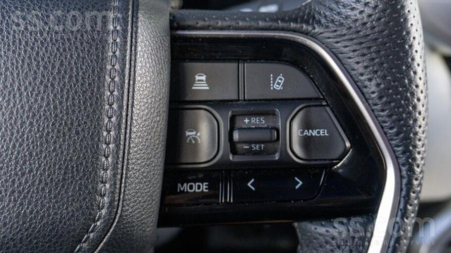Pelēks Toyota Tundra 2022 Rīga, ar dzinēja tilpumu 3.50 L un nobraukumu 79 tūkst. km par 77190 €, foto 29 vietnē AUTOMOTO.COM.LV