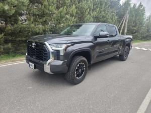 Grey Toyota Tundra 2024 in Vilnius, with an engine capacity of 3.45 L and mileage of 17 thousand km for 50500 €, photo  on AUTOMOTO.COM.LV