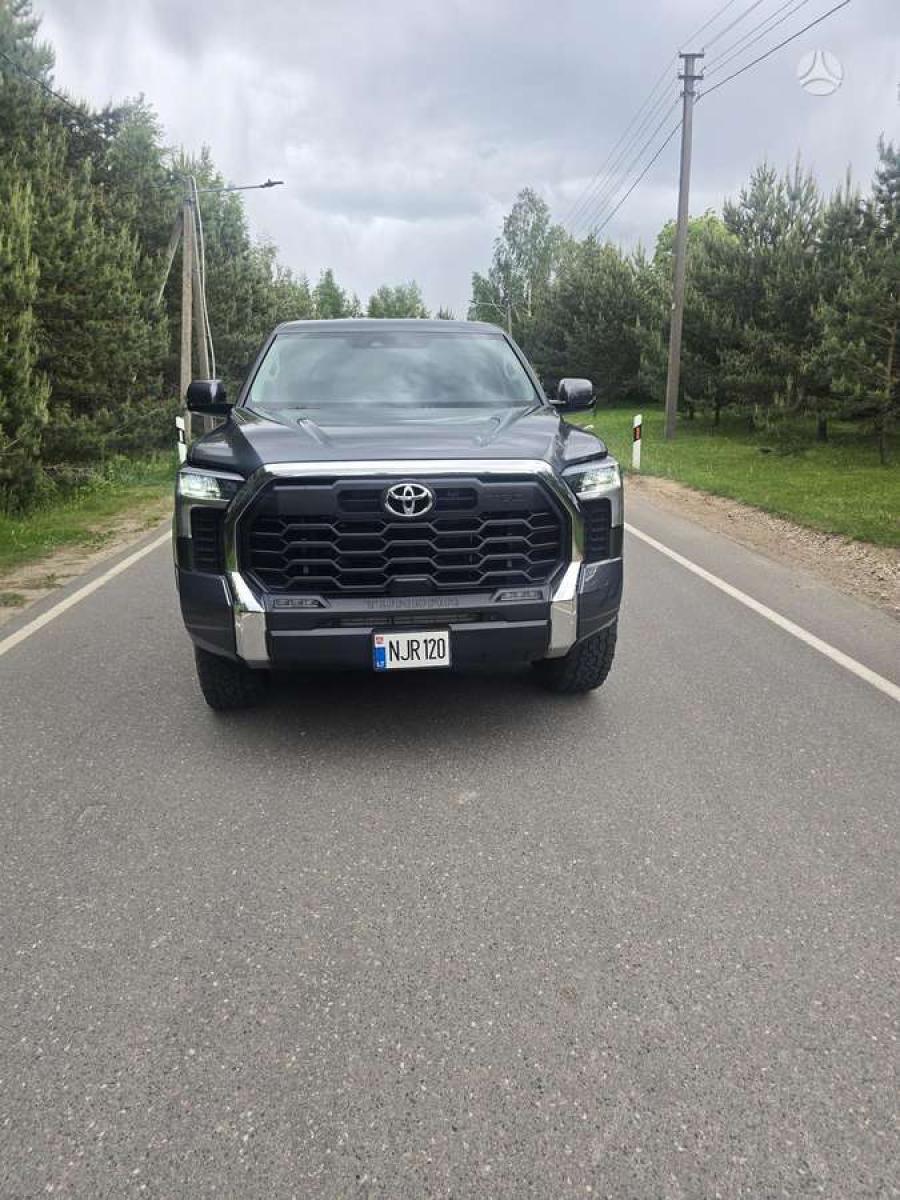 Grey Toyota Tundra 2024 in Vilnius, with an engine capacity of 3.45 L and mileage of 17 thousand km for 50500 €, photo 4 on AUTOMOTO.COM.LV