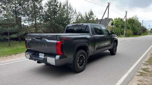 Grey Toyota Tundra 2024 in Vilnius, with an engine capacity of 3.45 L and mileage of 17 thousand km for 50500 €, photo 9 on AUTOMOTO.COM.LV
