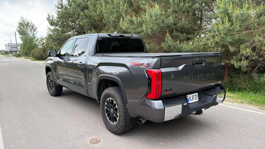 Grey Toyota Tundra 2024 in Vilnius, with an engine capacity of 3.45 L and mileage of 17 thousand km for 50500 €, photo 13 on AUTOMOTO.COM.LV