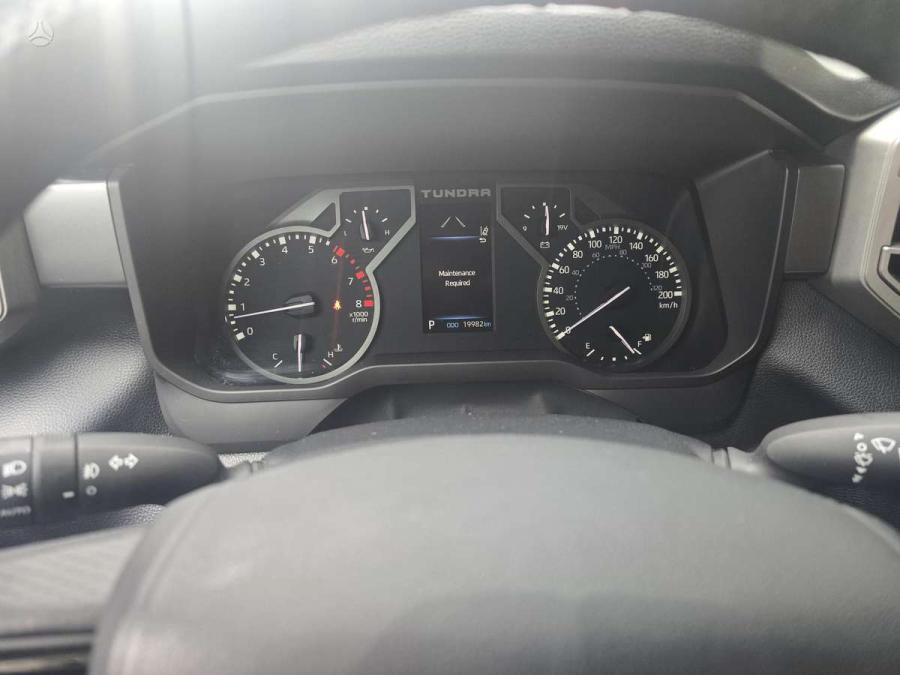 Grey Toyota Tundra 2024 in Vilnius, with an engine capacity of 3.45 L and mileage of 17 thousand km for 50500 €, photo 17 on AUTOMOTO.COM.LV
