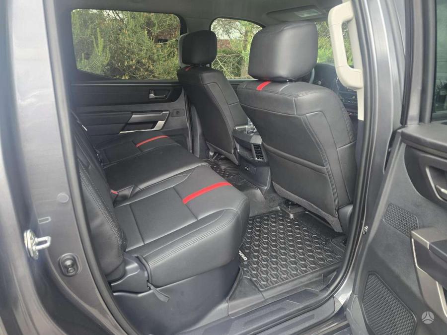 Grey Toyota Tundra 2024 in Vilnius, with an engine capacity of 3.45 L and mileage of 17 thousand km for 50500 €, photo 19 on AUTOMOTO.COM.LV