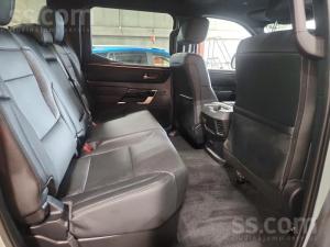Pelēks Toyota Tundra 2025 Liepāja, ar dzinēja tilpumu 3.40 L un nobraukumu 10 tūkst. km par 37800 €, foto 9 vietnē AUTOMOTO.COM.LV