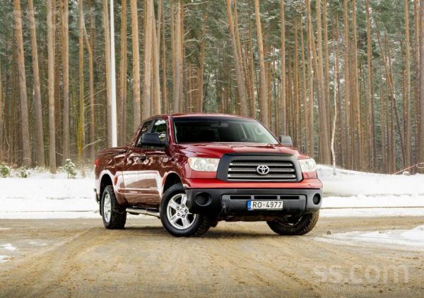 Red Toyota Tundra 2009 in Riga, with an engine capacity of 5.70 L and mileage of 295 thousand km for 18190 €, photo 2 on AUTOMOTO.COM.LV