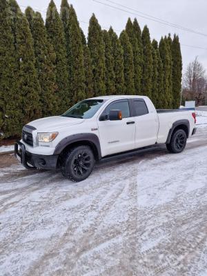 White Toyota Tundra 2007 in Riga, with an engine capacity of 5.70 L and mileage of 350 thousand km for 15000 €, photo 6 on AUTOMOTO.COM.LV