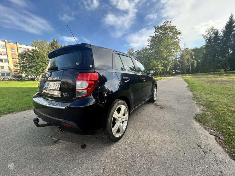 Black Toyota Urban Cruiser 2009 in Elektrenai, with an engine capacity of 1.33 L and mileage of 304 thousand km for 3000 €, photo 6 on AUTOMOTO.COM.LV