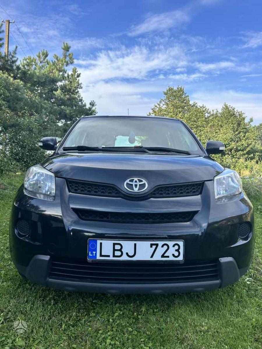 Black Toyota Urban Cruiser 2009 in Elektrenai, with an engine capacity of 1.33 L and mileage of 304 thousand km for 3000 €, photo 11 on AUTOMOTO.COM.LV
