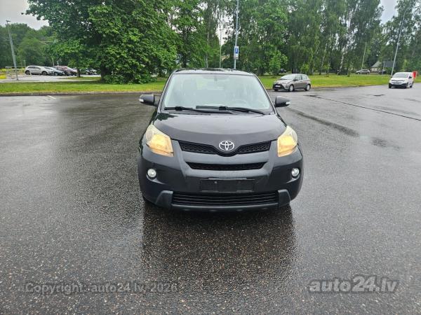 Melns Toyota Urban Cruiser 2010 Tallina, ar dzinēja tilpumu 0.00 L un nobraukumu 312 tūkst. km par 4850 €, foto 3 vietnē AUTOMOTO.COM.LV