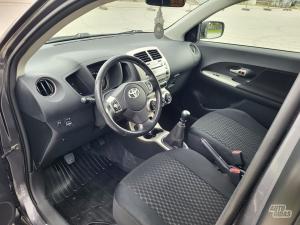 Pelēks Toyota Urban Cruiser 2009 Šauļi, ar dzinēja tilpumu 1.40 L un nobraukumu 360 tūkst. km par 4350 €, foto 9 vietnē AUTOMOTO.COM.LV