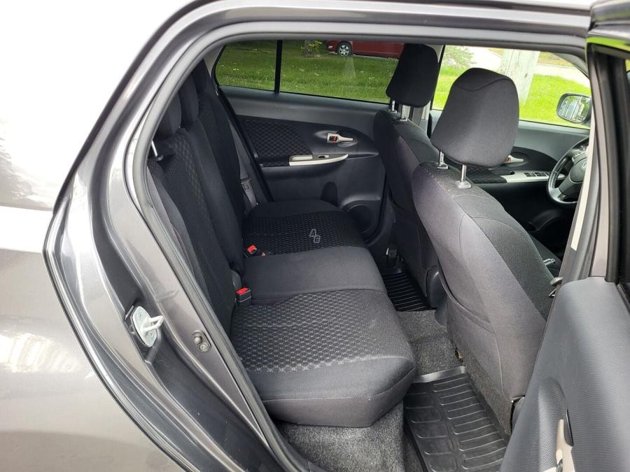 Pelēks Toyota Urban Cruiser 2009 Šauļi, ar dzinēja tilpumu 1.40 L un nobraukumu 360 tūkst. km par 4350 €, foto 10 vietnē AUTOMOTO.COM.LV