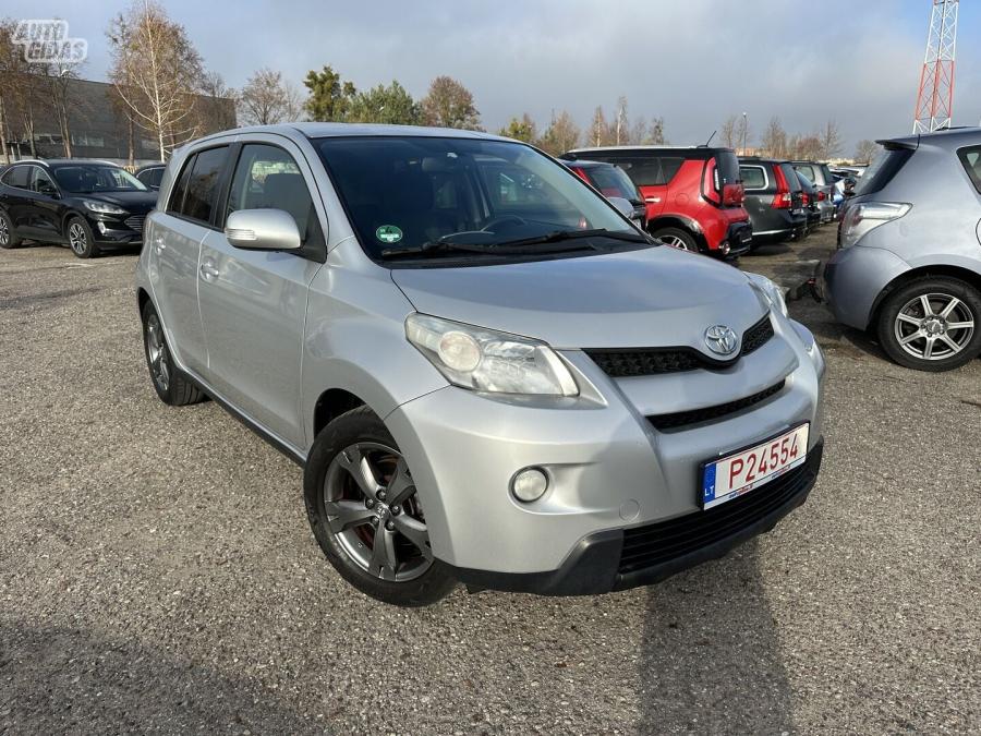 Pelēks Toyota Urban Cruiser 2009 Alīta, ar dzinēja tilpumu 1.40 L un nobraukumu 220 tūkst. km par 4500 €, foto 2 vietnē AUTOMOTO.COM.LV