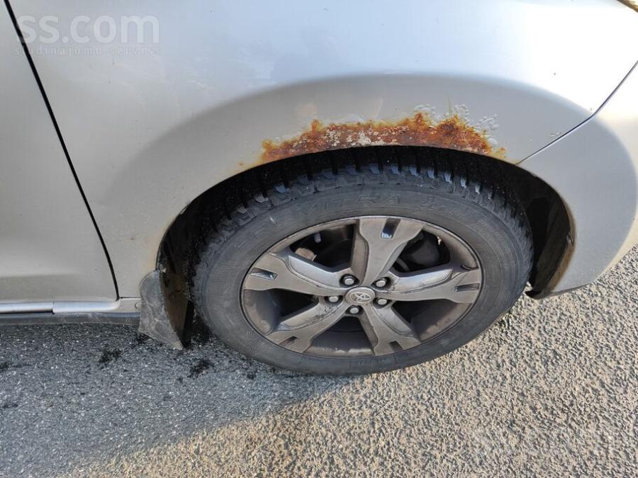 Pelēks Toyota Urban Cruiser 2009 Rīga, ar dzinēja tilpumu 1.30 L un nobraukumu 282 tūkst. km par 2300 €, foto 8 vietnē AUTOMOTO.COM.LV