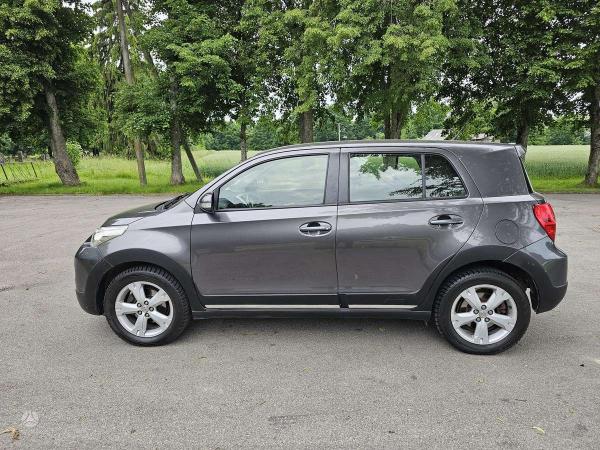 Grey Toyota Urban Cruiser 2010 in Taurage, with an engine capacity of 0.00 L and mileage of 184 thousand km for 4600 €, photo 3 on AUTOMOTO.COM.LV