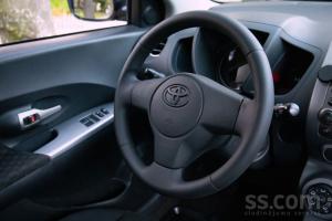 Pelēks Toyota Urban Cruiser 2012 Jelgava, ar dzinēja tilpumu 1.40 L un nobraukumu 328 tūkst. km par 3300 €, foto 13 vietnē AUTOMOTO.COM.LV
