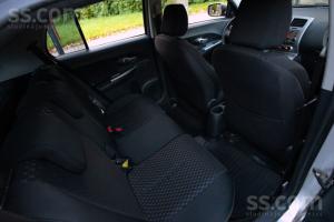 Pelēks Toyota Urban Cruiser 2012 Jelgava, ar dzinēja tilpumu 1.40 L un nobraukumu 328 tūkst. km par 3300 €, foto 16 vietnē AUTOMOTO.COM.LV