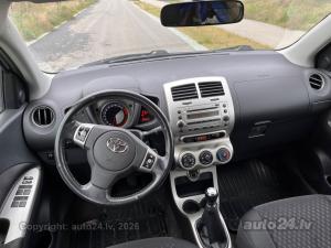 Grey Toyota Urban Cruiser 2010 in Tallinn, with an engine capacity of 1.30 L and mileage of 241 thousand km for 3750 €, photo 8 on AUTOMOTO.COM.LV