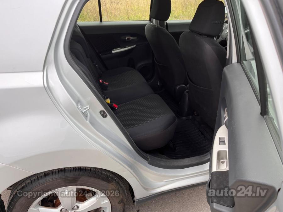Grey Toyota Urban Cruiser 2010 in Tallinn, with an engine capacity of 1.30 L and mileage of 241 thousand km for 3750 €, photo 11 on AUTOMOTO.COM.LV