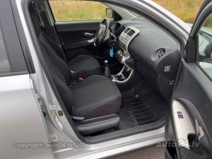 Grey Toyota Urban Cruiser 2010 in Tallinn, with an engine capacity of 1.30 L and mileage of 241 thousand km for 3750 €, photo 12 on AUTOMOTO.COM.LV