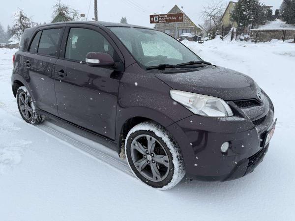 Sarkans Toyota Urban Cruiser 2010 Skaudvilė, ar dzinēja tilpumu 1.36 L un nobraukumu 159 tūkst. km par 3700 €, foto 8 vietnē AUTOMOTO.COM.LV