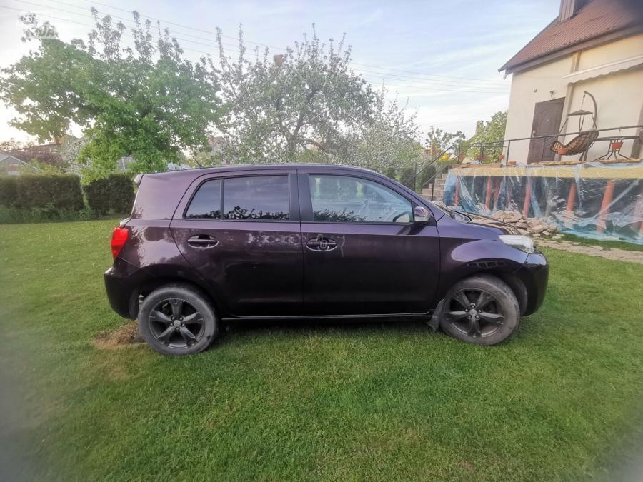 Violet Toyota Urban Cruiser 2009 in Klaipeda, with an engine capacity of 1.40 L and mileage of 235 thousand km for 3000 €, photo 4 on AUTOMOTO.COM.LV