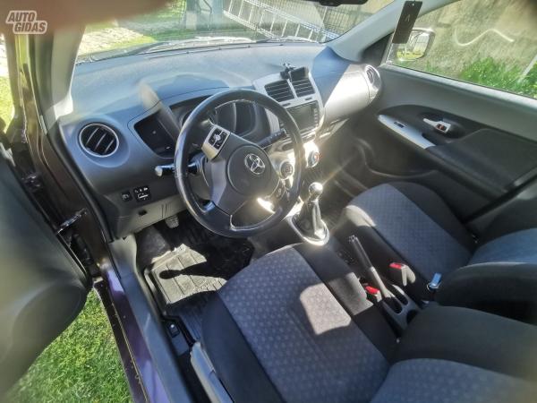 Violet Toyota Urban Cruiser 2009 in Klaipeda, with an engine capacity of 1.40 L and mileage of 235 thousand km for 2850 €, photo 8 on AUTOMOTO.COM.LV