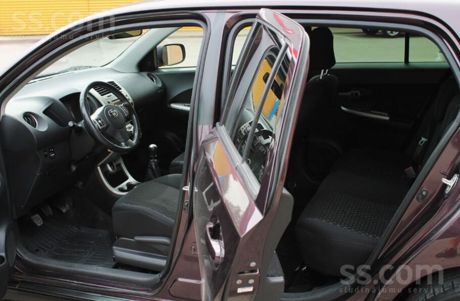 Violet Toyota Urban Cruiser 2011 in Ogre, with an engine capacity of 1.40 L and mileage of 0 thousand km for 3590 €, photo 7 on AUTOMOTO.COM.LV
