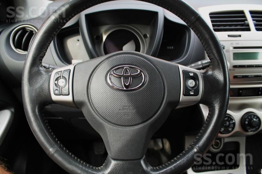 Violet Toyota Urban Cruiser 2011 in Ogre, with an engine capacity of 1.40 L and mileage of 0 thousand km for 3590 €, photo 10 on AUTOMOTO.COM.LV