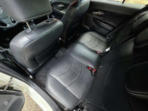 Balts Toyota Urban Cruiser 2011 Šauļi, ar dzinēja tilpumu 1.36 L un nobraukumu 189 tūkst. km par 4400 €, foto 20 vietnē AUTOMOTO.COM.LV