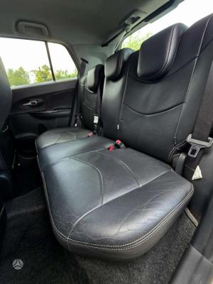 Balts Toyota Urban Cruiser 2011 Šauļi, ar dzinēja tilpumu 1.36 L un nobraukumu 189 tūkst. km par 4400 €, foto 21 vietnē AUTOMOTO.COM.LV